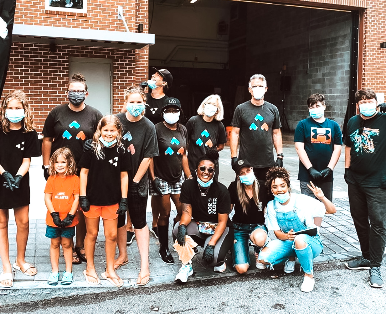 15 Ways to Love Your Neighbors During COVID